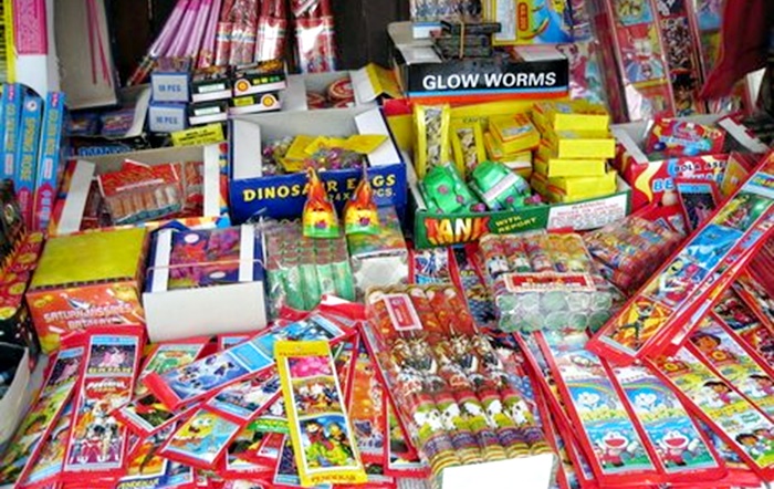 Polis Keluarkan Senarai Jenis Bunga Api Yang Dibenarkan Untuk Dijual ...