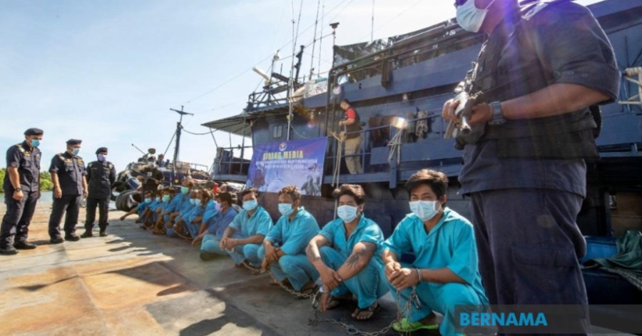 APMM Kelantan Tahan Kapal Tangki, Bot Nelayan Asing Ceroboh Perairan Negara