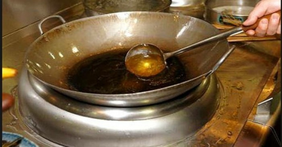 Jangan Buang, Jual Semula Minyak Masak Terpakai, RM 3 Sekilo