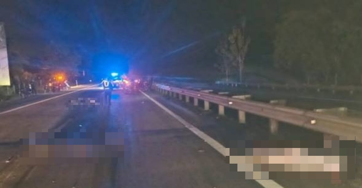 Motosikal Bergesel Sesama Sendiri Ketika Berlumba, Dua Remaja Maut