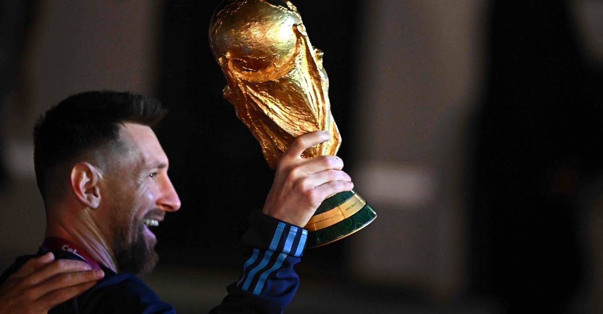 PSG Pening Kepala, Messi Nak Bawa Piala Dunia Ke Paris, Bagi Peluang ...