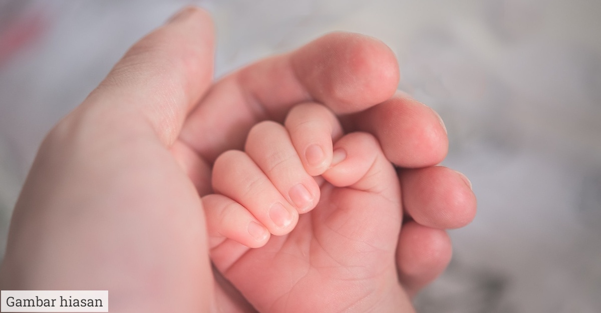 Bayi 8 Bulan Cacat Seumur Hidup, "Nurse" Cuai Tergunting Jari Kelingking