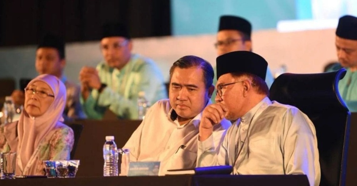 PM Dan Isteri Sebak Dipertontonkan Petikan Filem 'Anwar: The Untold Story'