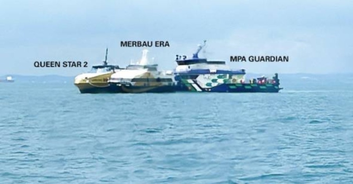 Feri Dalam Perjalanan Ke Batam Terbakar, Semua 62 Penumpang Termasuk ...