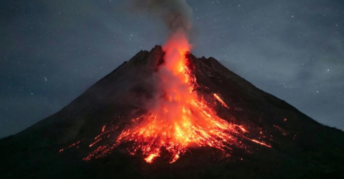 Gunung Merapi Dilapor Meletus Lagi