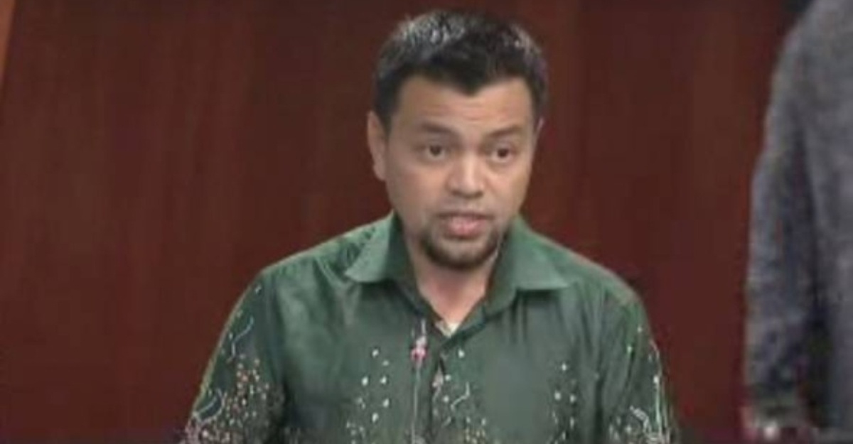 Kebanyakan Jururawat Berpakaian Ketat, Nampak Bentuk Badan - MP Kuantan