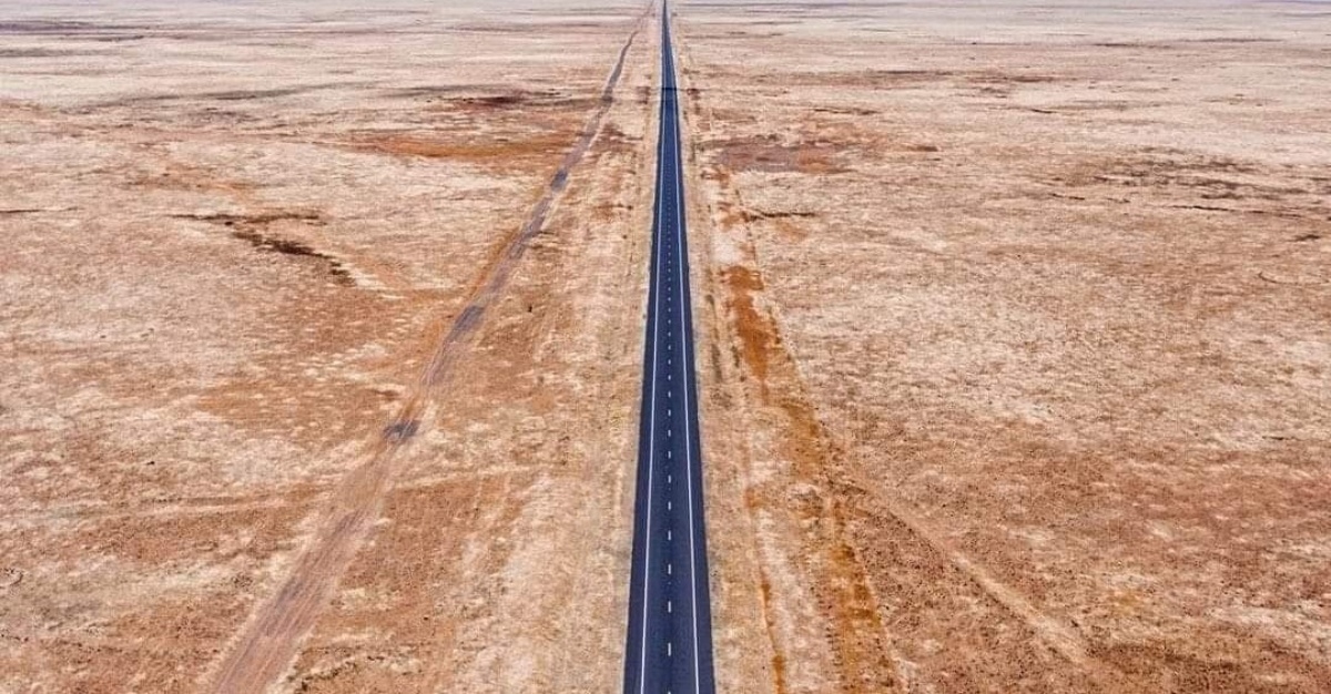 Tak Ada Selekoh Langsung, Kenali Lebuh Raya Terlurus Di Dunia Sepanjang ...