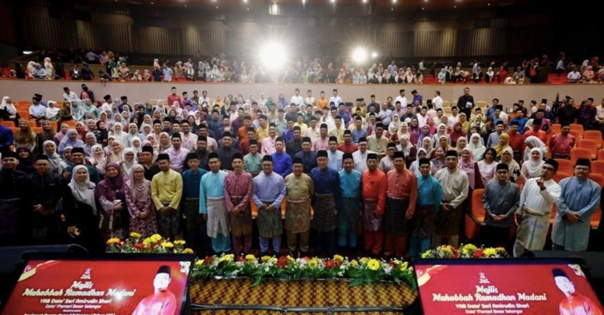 Penjawat Awam Selangor Terima Bantuan Khas Aidilfitri Sebulan Gaji