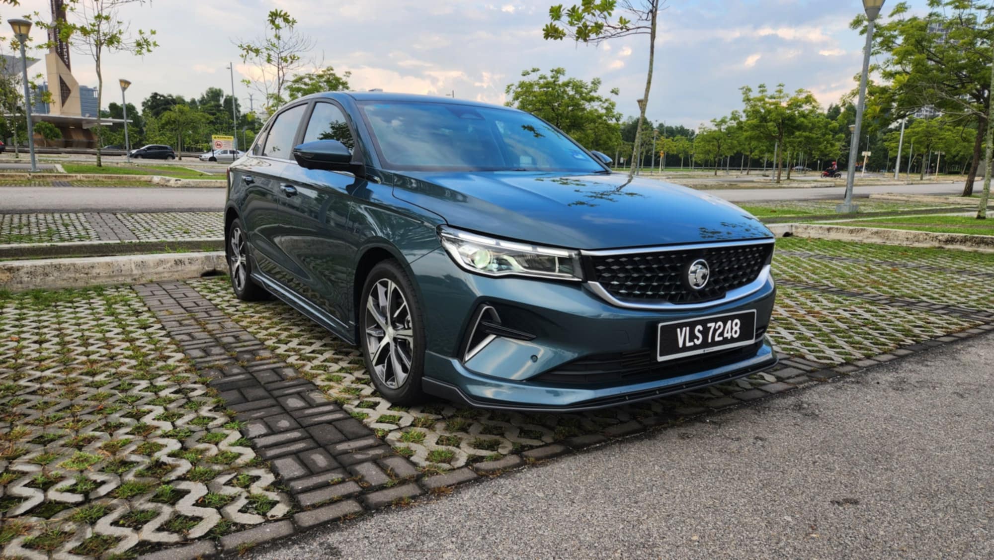 Proton S70, Gagah Di Lebuhraya Tapi 'Lemah' Di Jalan Bandar