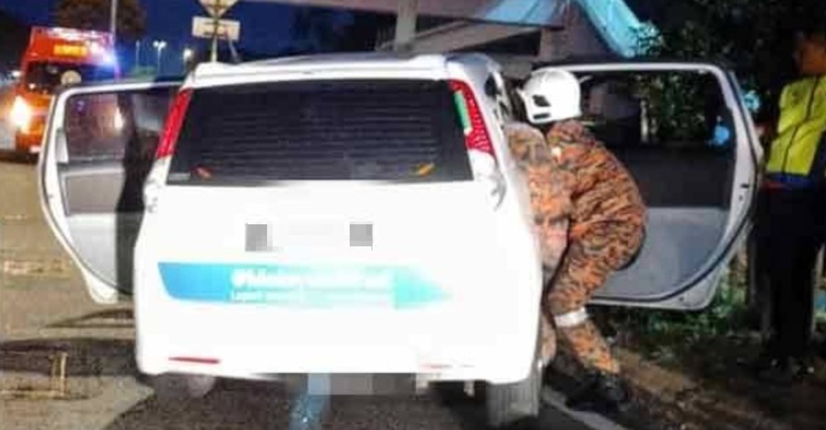 Kereta Dipandu Terbabas Selepas Terkena Serangan Jantung, Pemandu E-hailing Maut