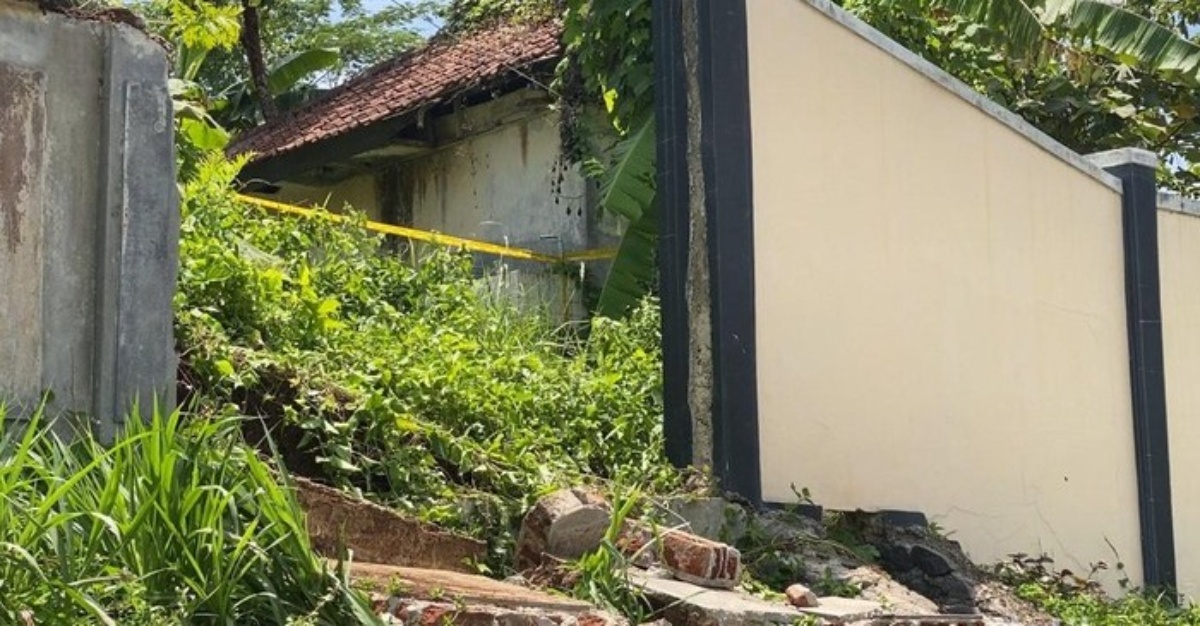 Pelajar Sekolah Maut Dihempap Tembok Runtuh