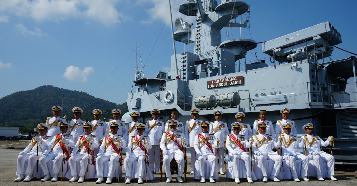 Senarai Kapal Diraja Yang Telah Dilucut Tauliah