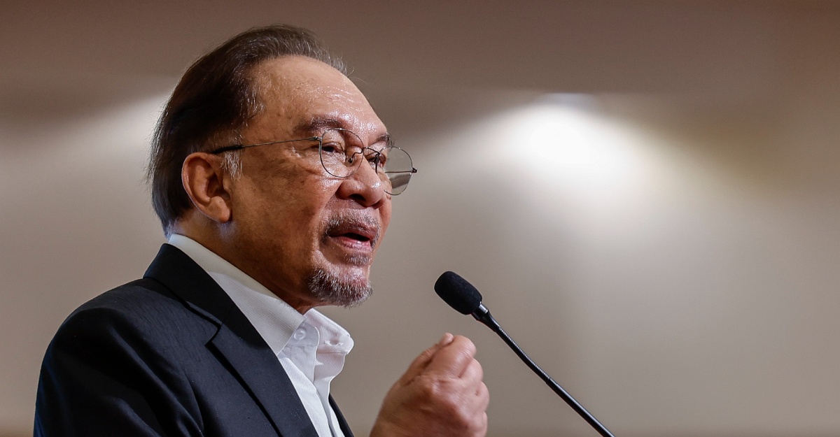 Subsidi Petrol RON95: Harga Minyak Akan Diturunkan Kepada RM1.99 Seliter