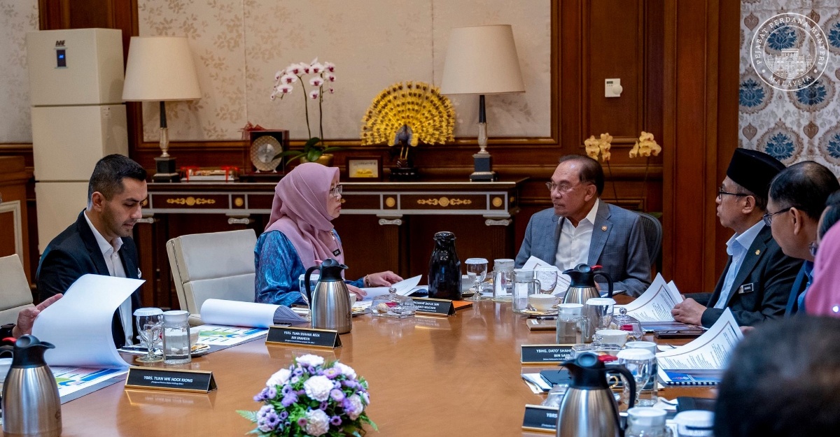 PM Anwar Suku Cadang Sekolah Bina Tereps di Madani Safe Residency - Mainelystories